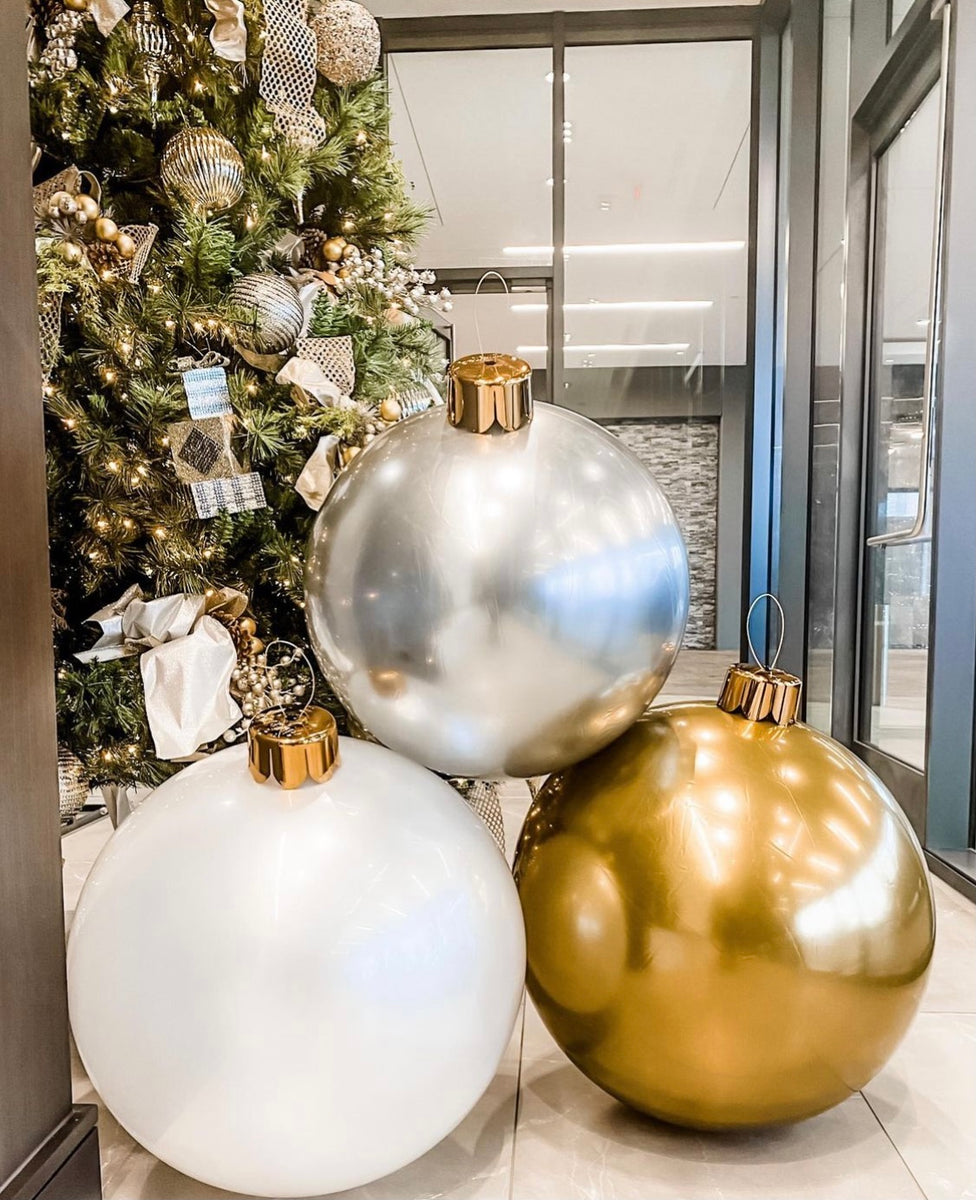 White Holiball® – Jingle Balls